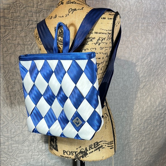 maggie Bag | Bags | New Maggie Bags Seatbelt Nylon Backpack Team Spirit ...